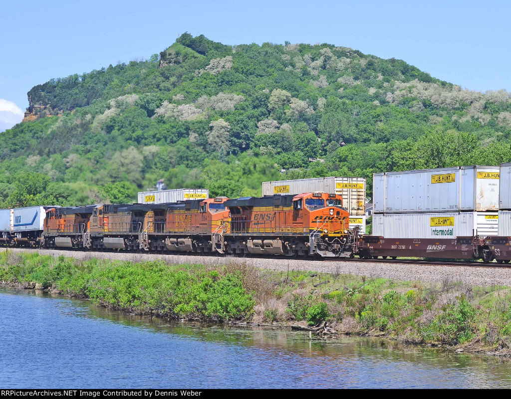 BNSF 7449, BNSF's St. Croix Sub.